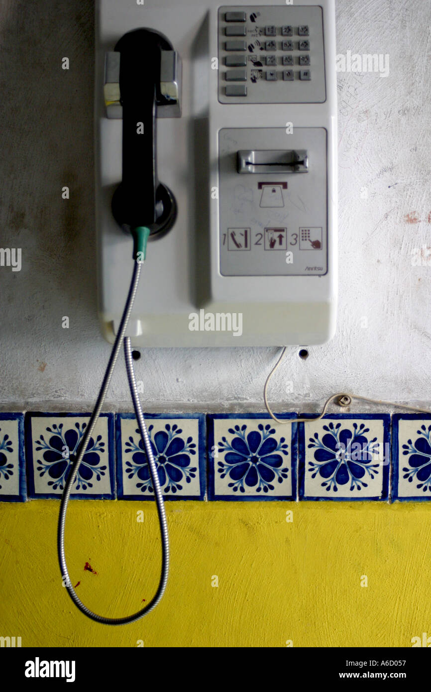 Mexican pay phone Stock Photo - Alamy