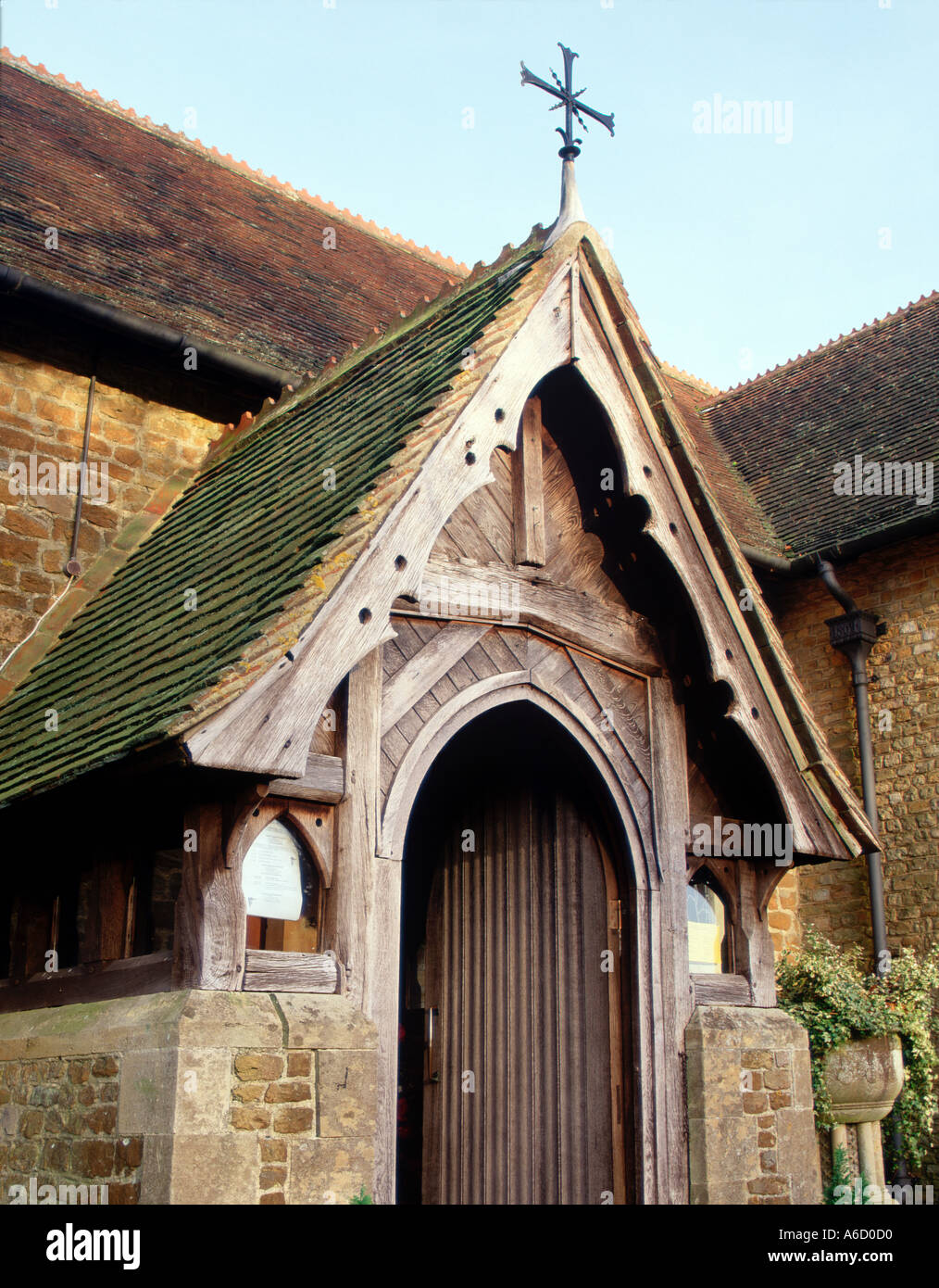 English country church churt surrey hi-res stock photography and images ...