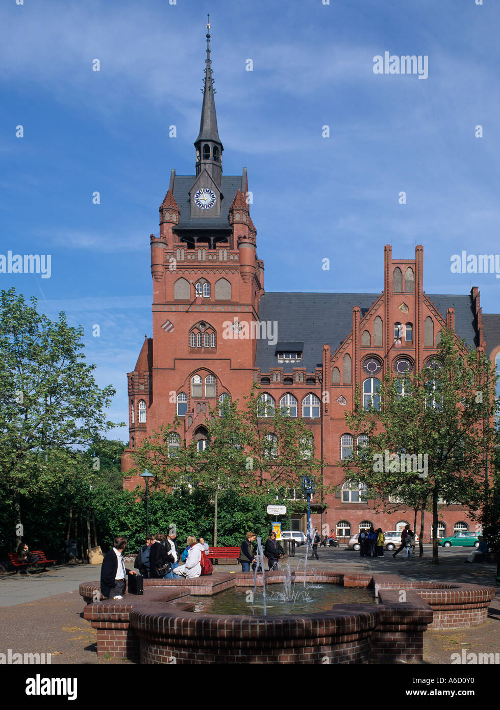 Deutschland berlin rathaus schlossstrasse hi-res stock photography and ... Deutschland berlin rathaus schlossstrasse hi-res stock photography and ...
