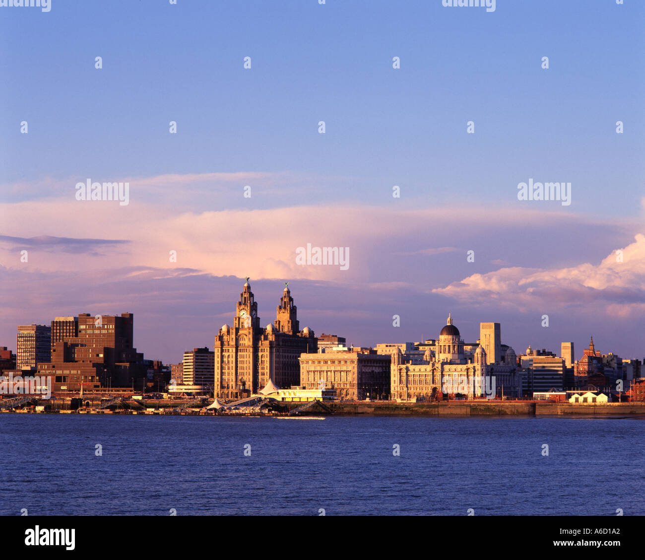 Liverpool Skyline River Mersey England Stock Photo - Alamy