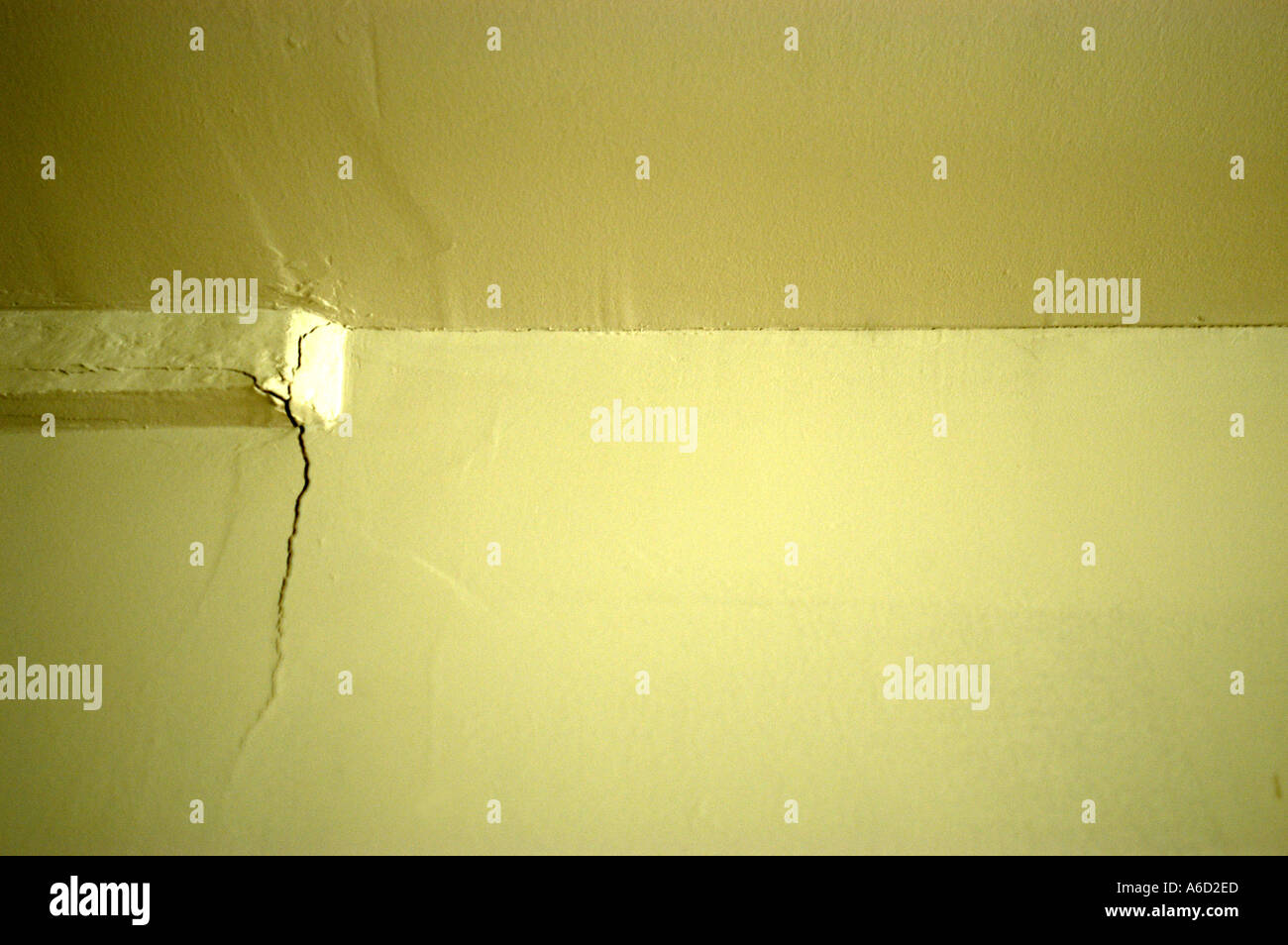 construction problem ceiling Stock Photo - Alamy