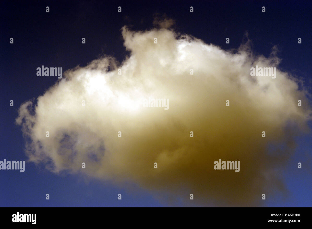 Fluff Cloud dark blue sky horizontal Stock Photo - Alamy