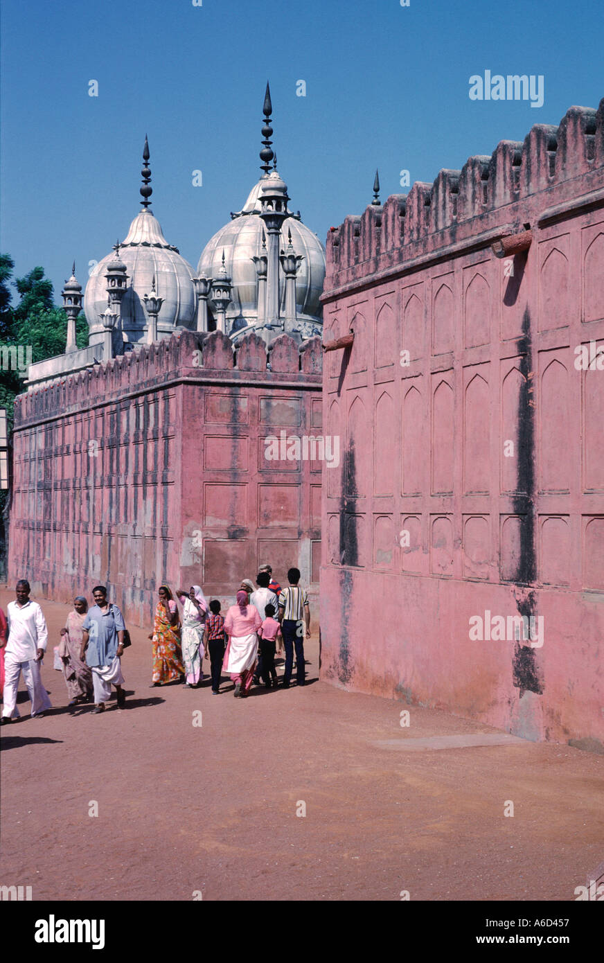 Delhi Red Fort. The Pearl Mosque Stock Photo - Alamy