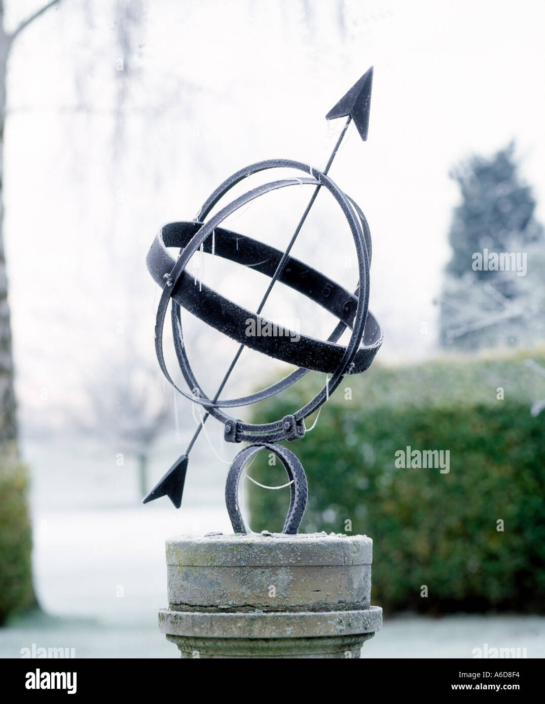Garden armillary sundial hi-res stock photography and images - Alamy
