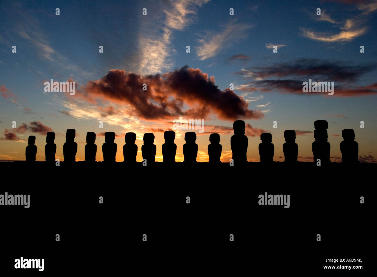 Chile island moai paro rapa hi-res stock photography and images - Alamy
