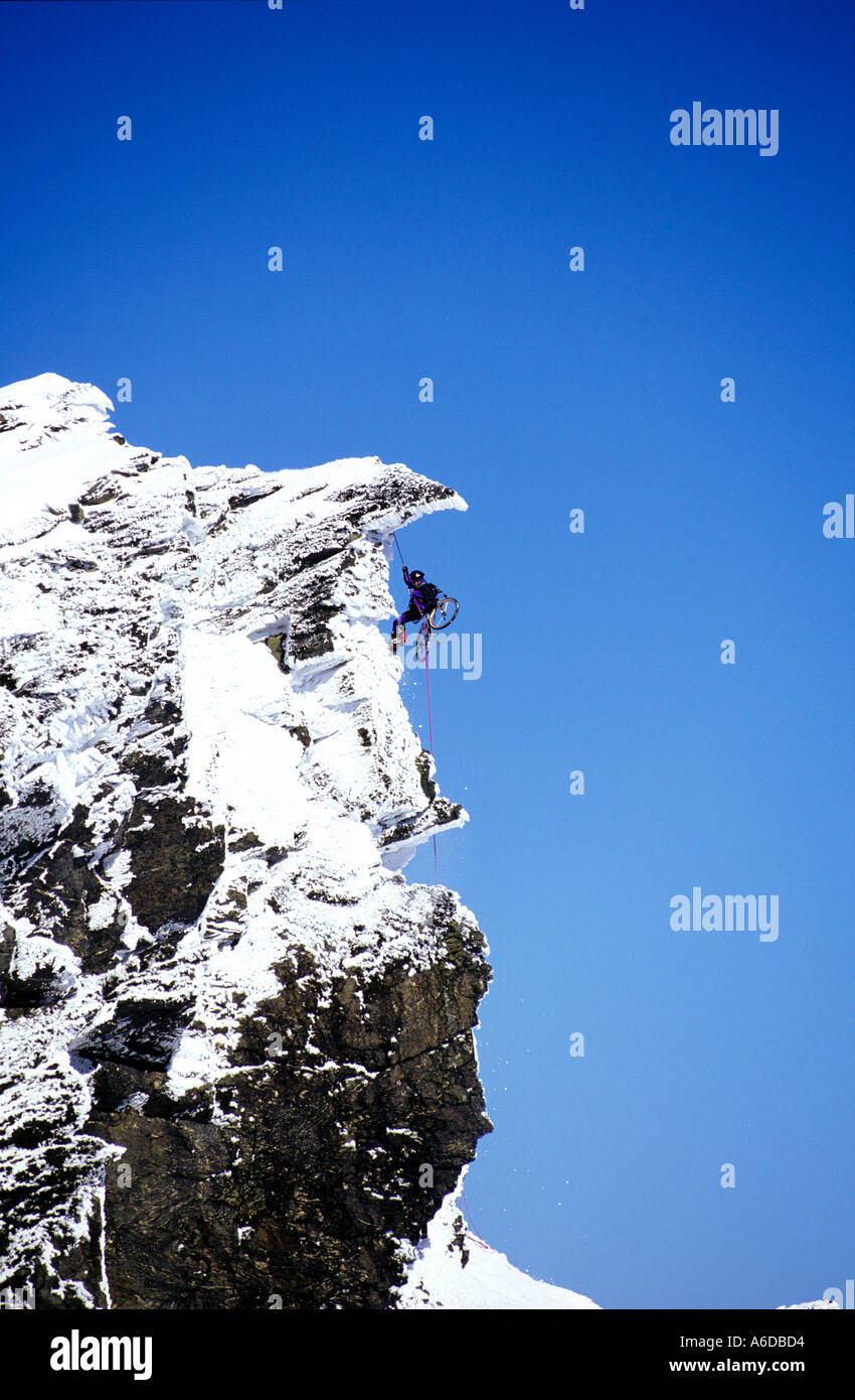 Extreme mountain bike new zealand hi-res stock photography and images ...
