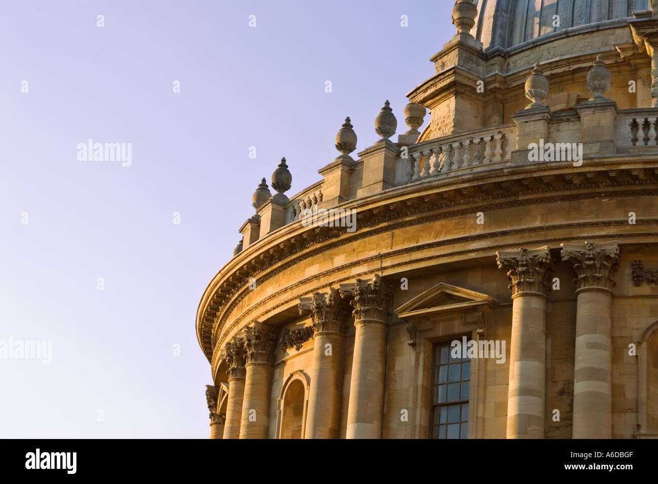 Detail of the Radcliffe Camera, Radcliffe Square, University of Oxford ...