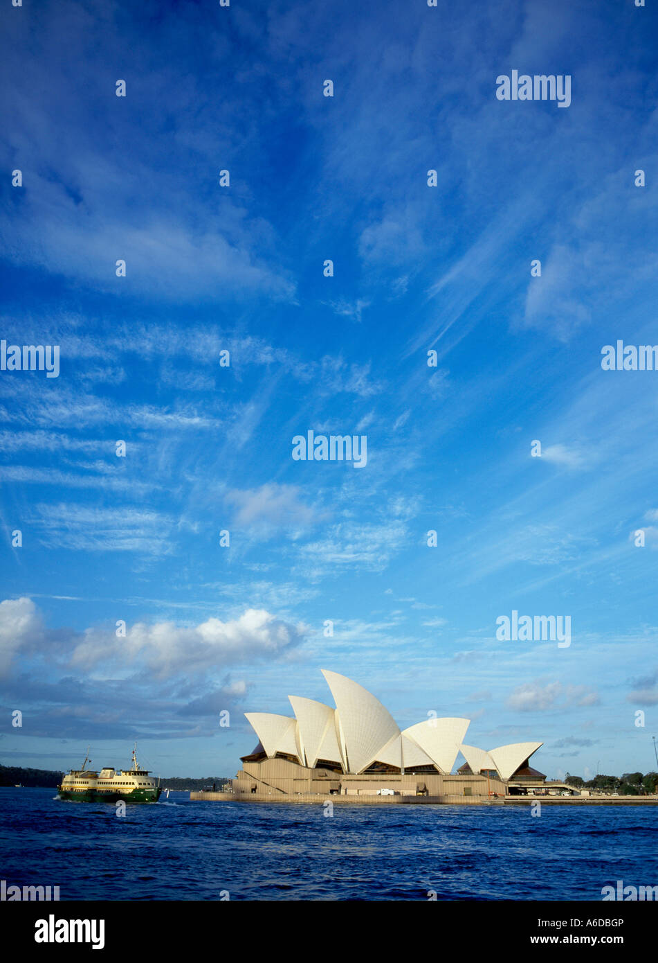 Opera house on the waterfront, Sydney Opera House, Sydney, New South ...
