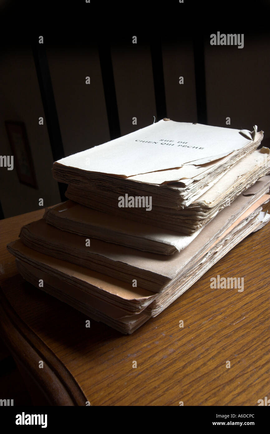 old books on a table Stock Photo - Alamy