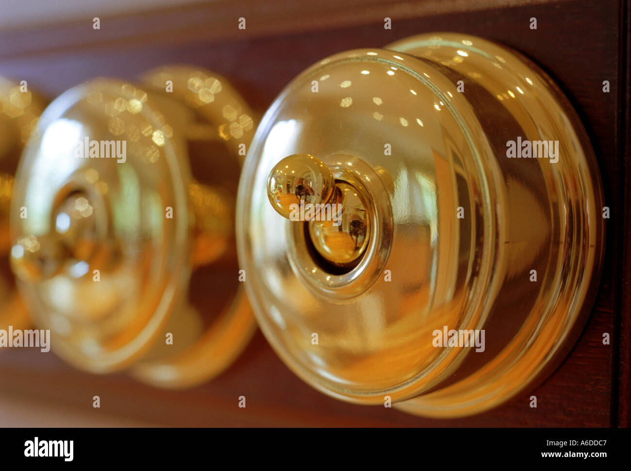 Antique light switch Stock Photo - Alamy