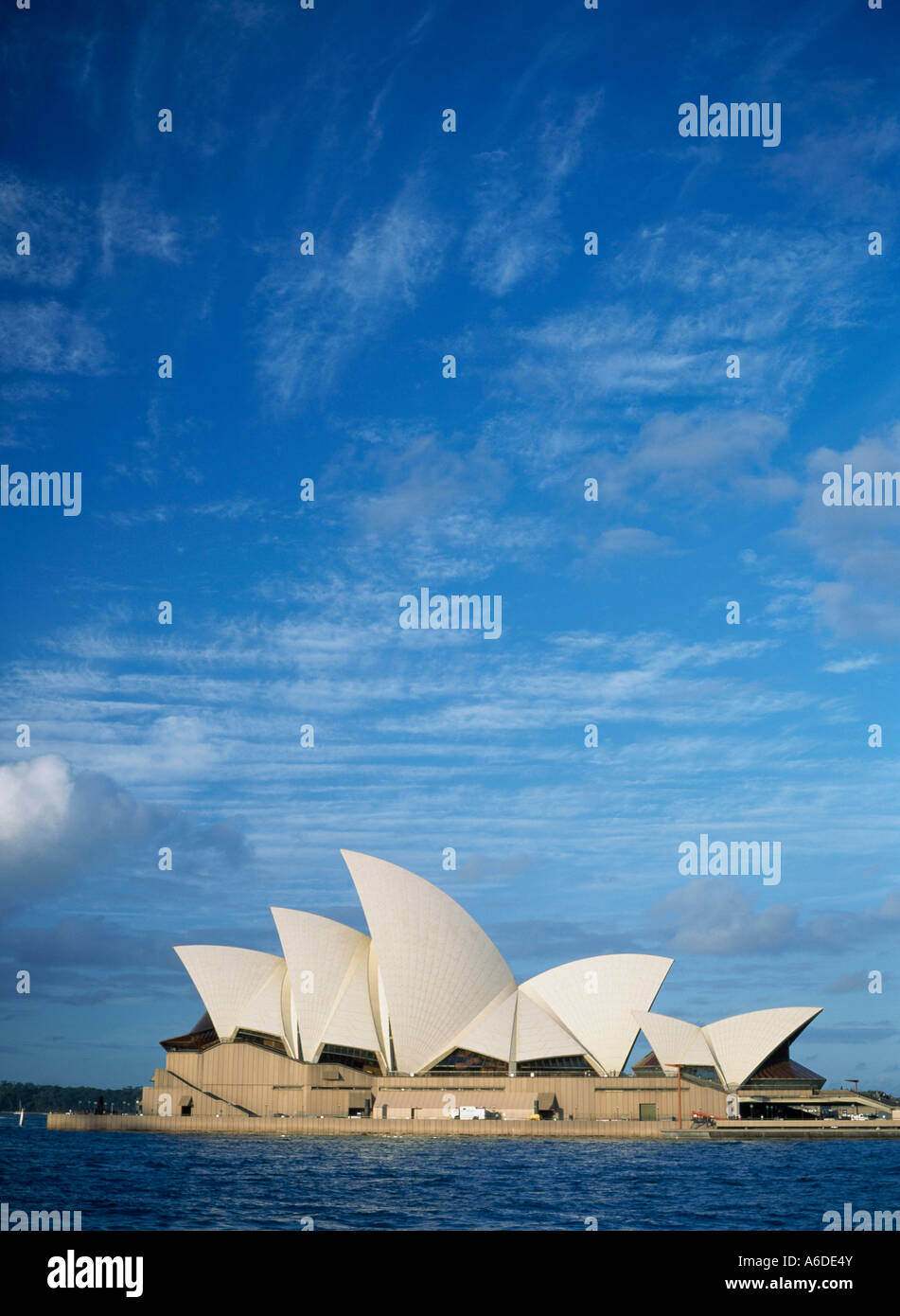 Opera house on the waterfront, Sydney Opera House, Sydney, New South ...