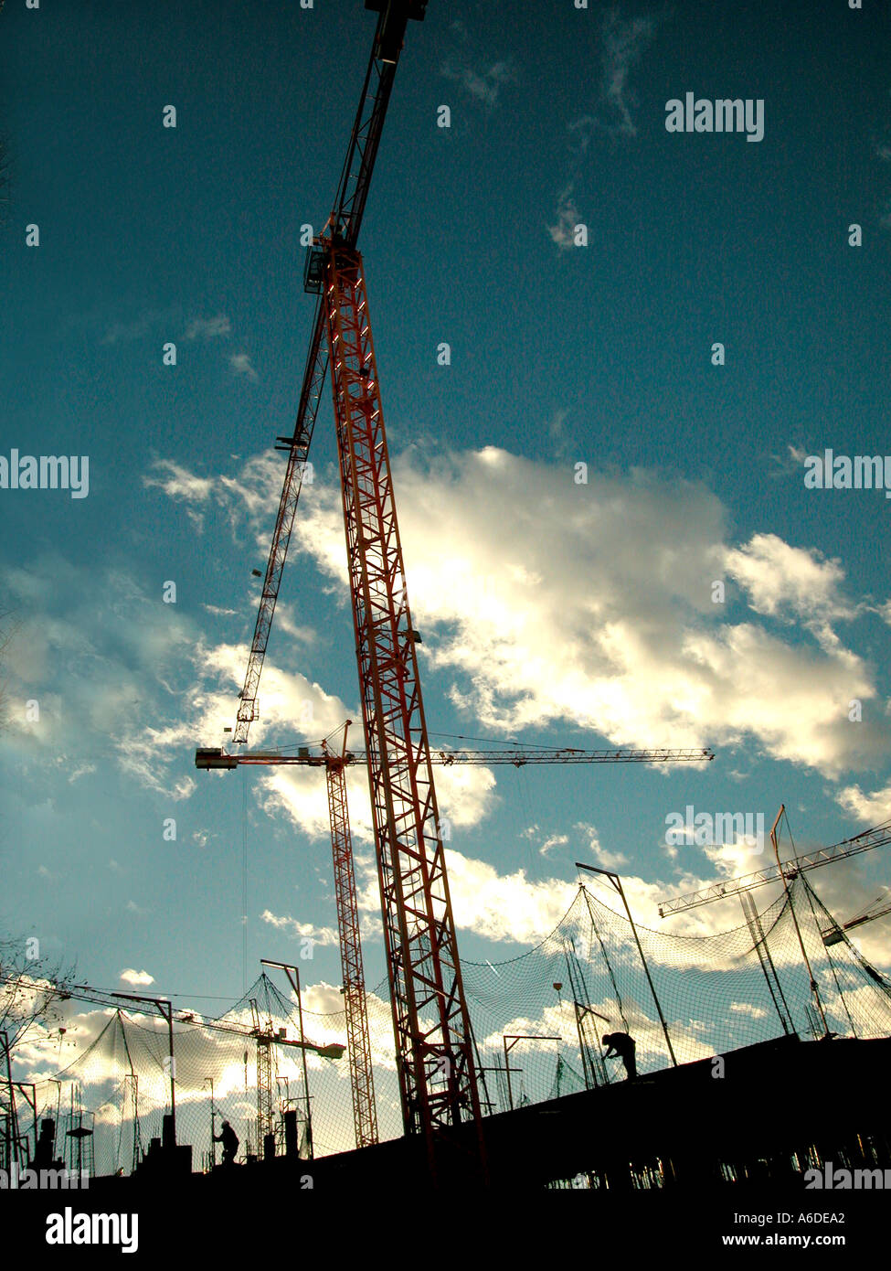 construct cranes build Stock Photo - Alamy