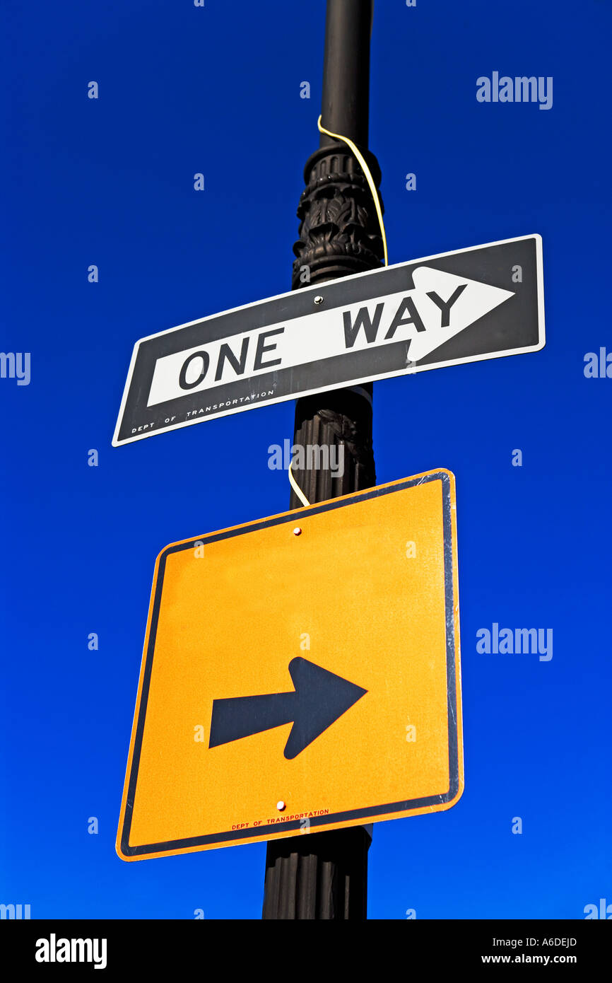 ARROW AND ONE WAY SIGNS Stock Photo - Alamy