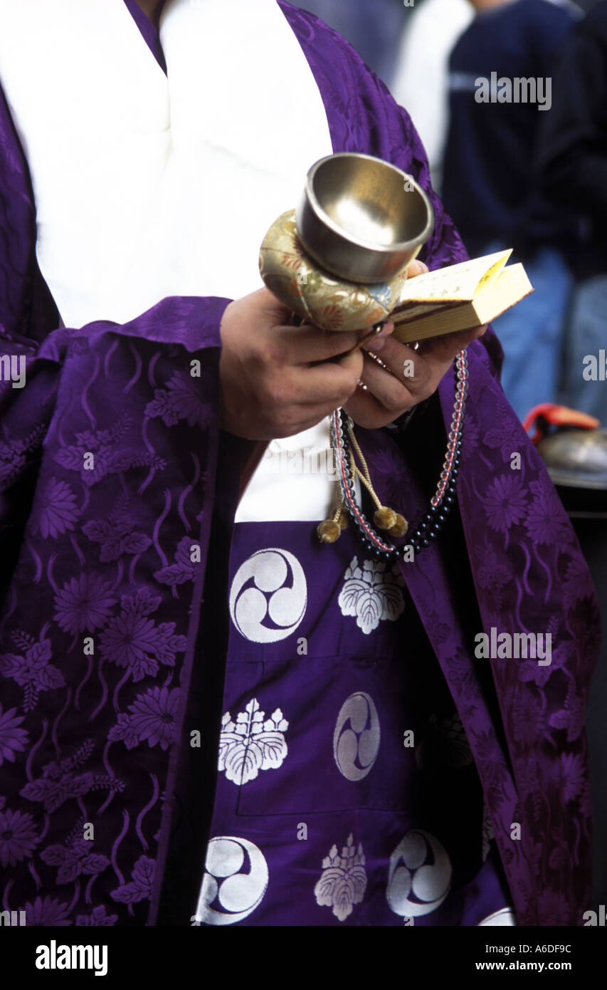 Priest purple robe hi-res stock photography and images - Alamy