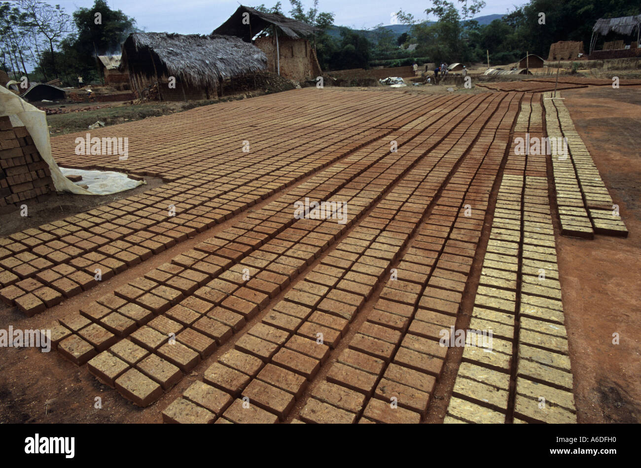 Poor Quality Bricks High Resolution Stock Photography and Images - Alamy