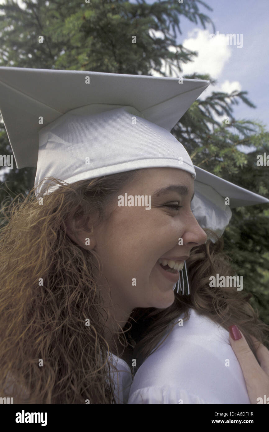 Two high school graduate girls hi-res stock photography and images - Alamy