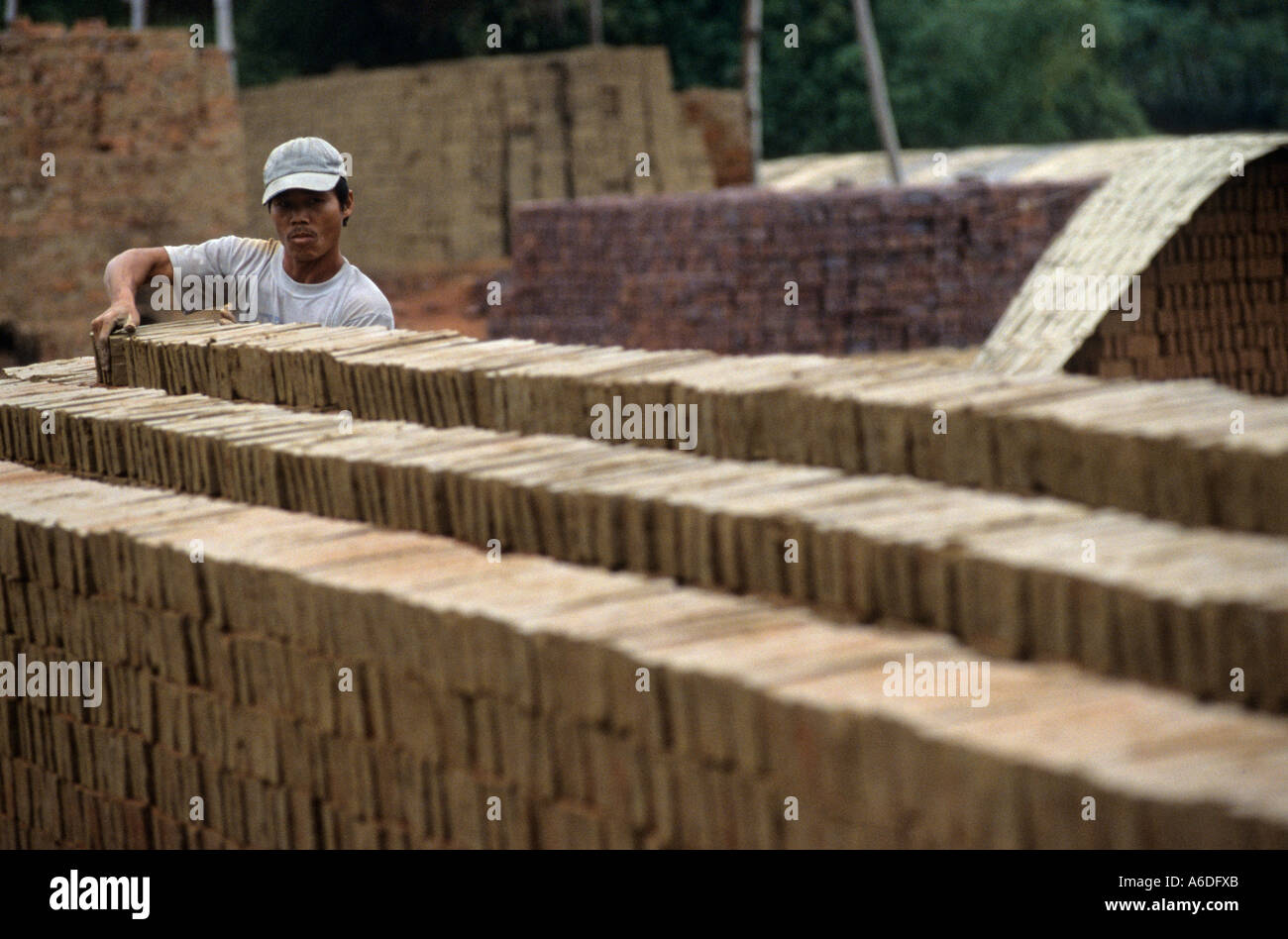Brickmaking hi-res stock photography and images - Alamy