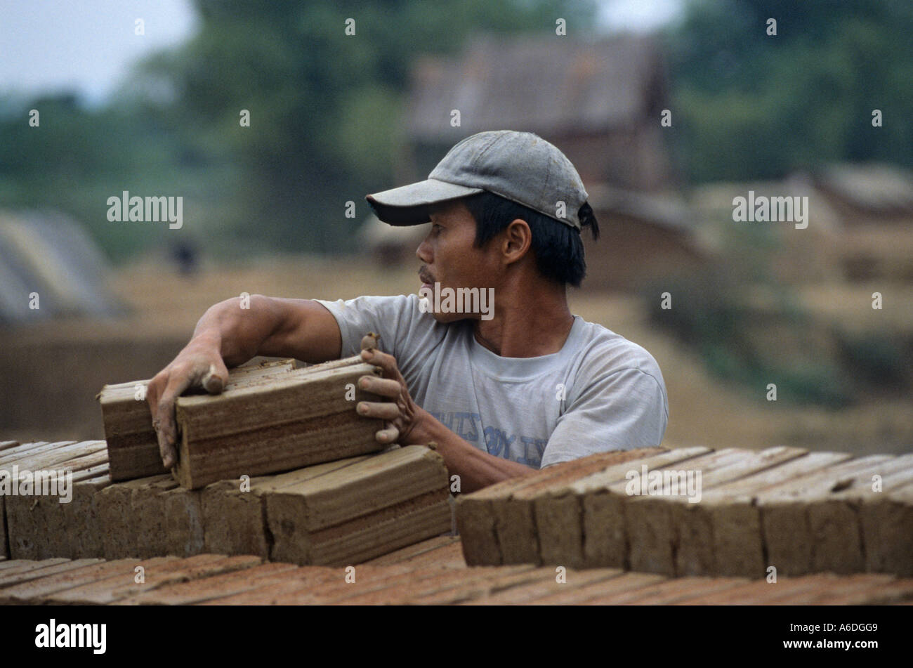 Brickmaking women hi-res stock photography and images - Alamy