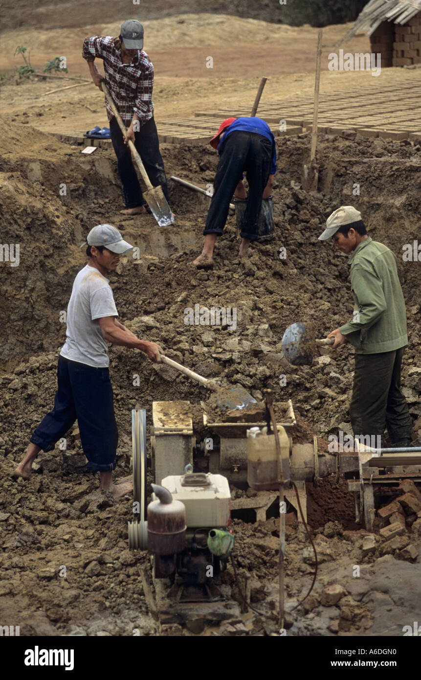 Brickmaking women hi-res stock photography and images - Alamy