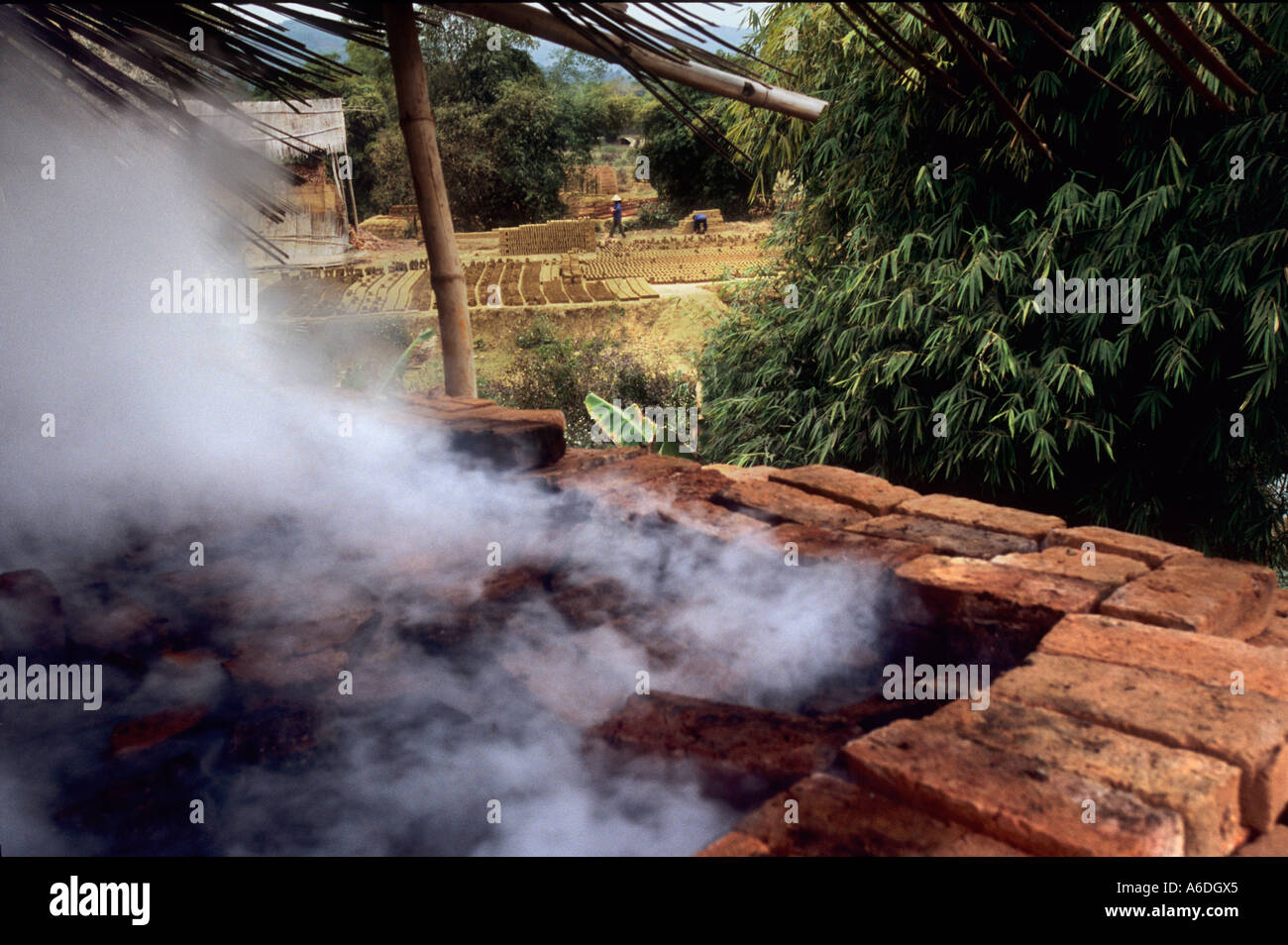 Brickmaking women hi-res stock photography and images - Alamy