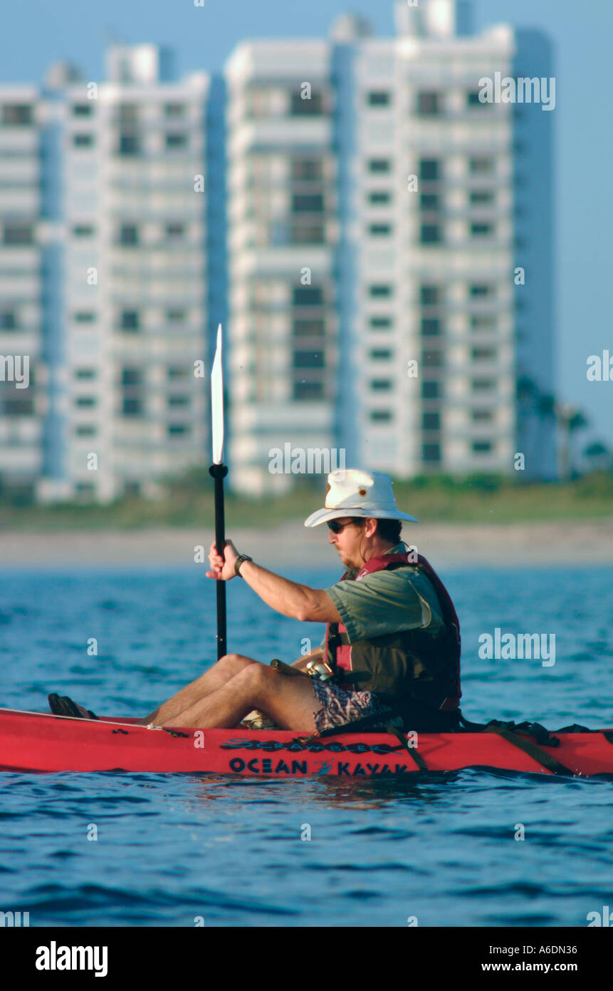 Go paddling hi-res stock photography and images - Alamy
