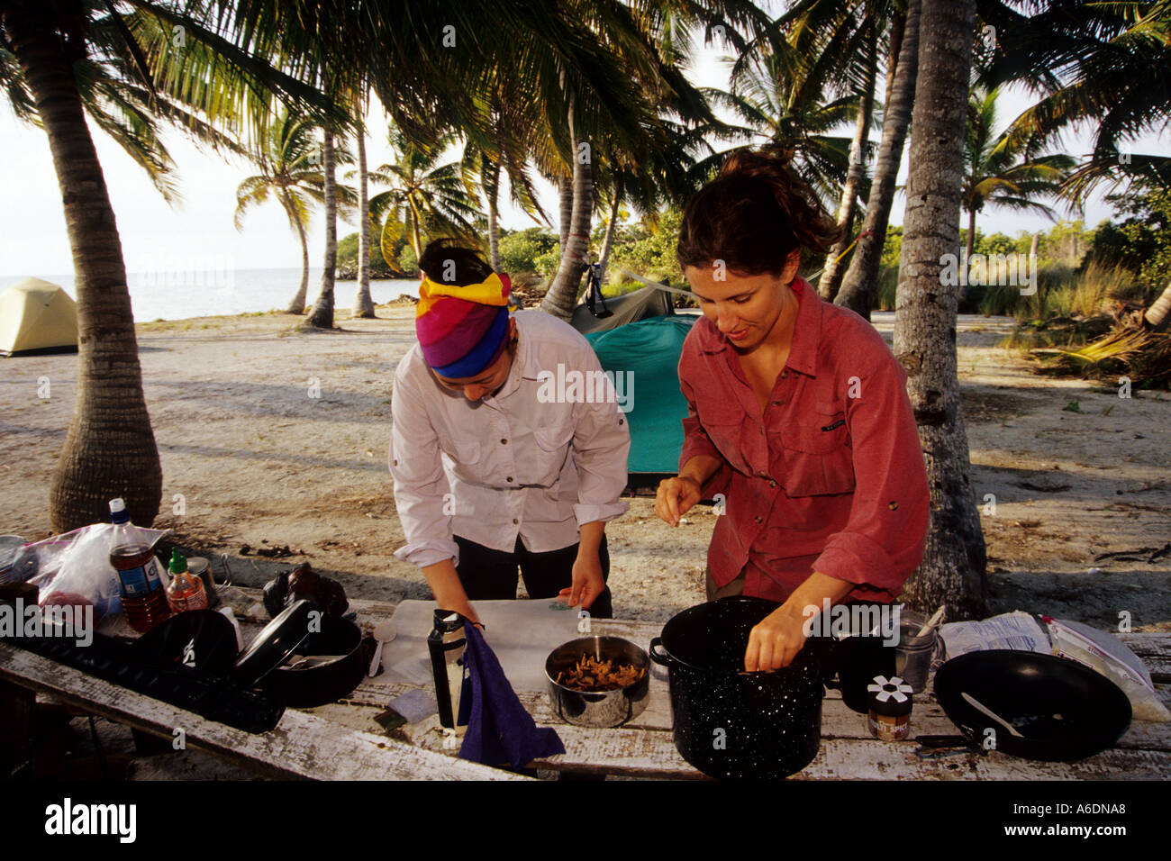 Belize kayak caye hi-res stock photography and images - Alamy