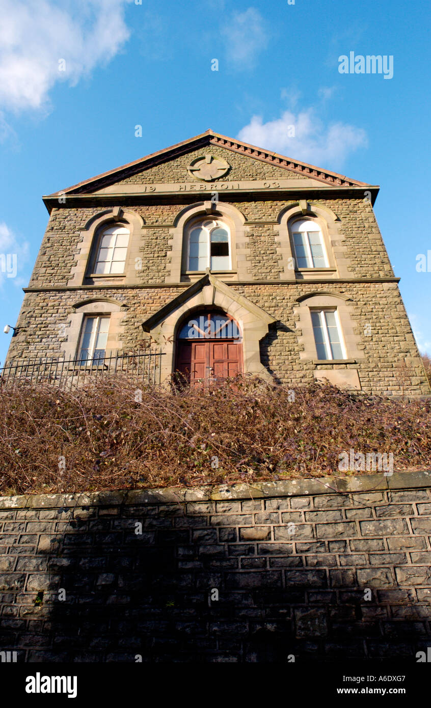 Cymmer hi-res stock photography and images - Alamy