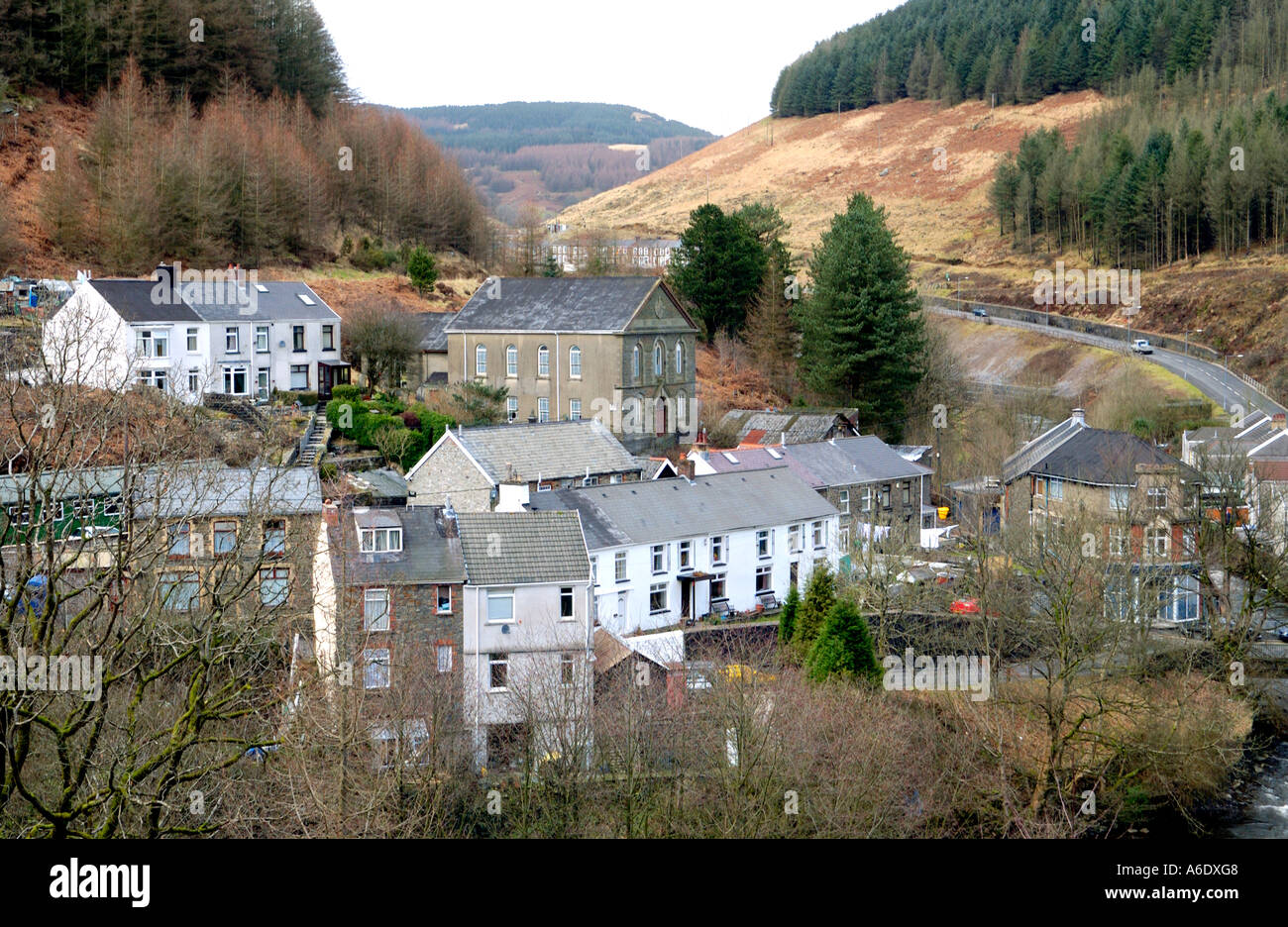 Cymmer hi-res stock photography and images - Alamy