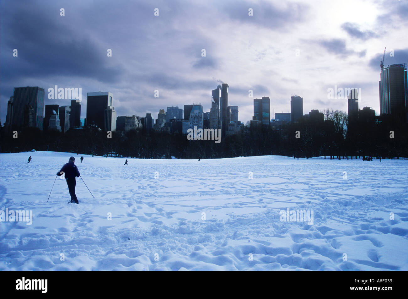 New york central park sheep meadow snow hi-res stock photography and ...