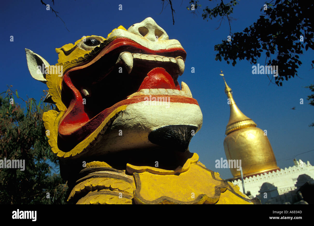 Dragon deity hi-res stock photography and images - Alamy