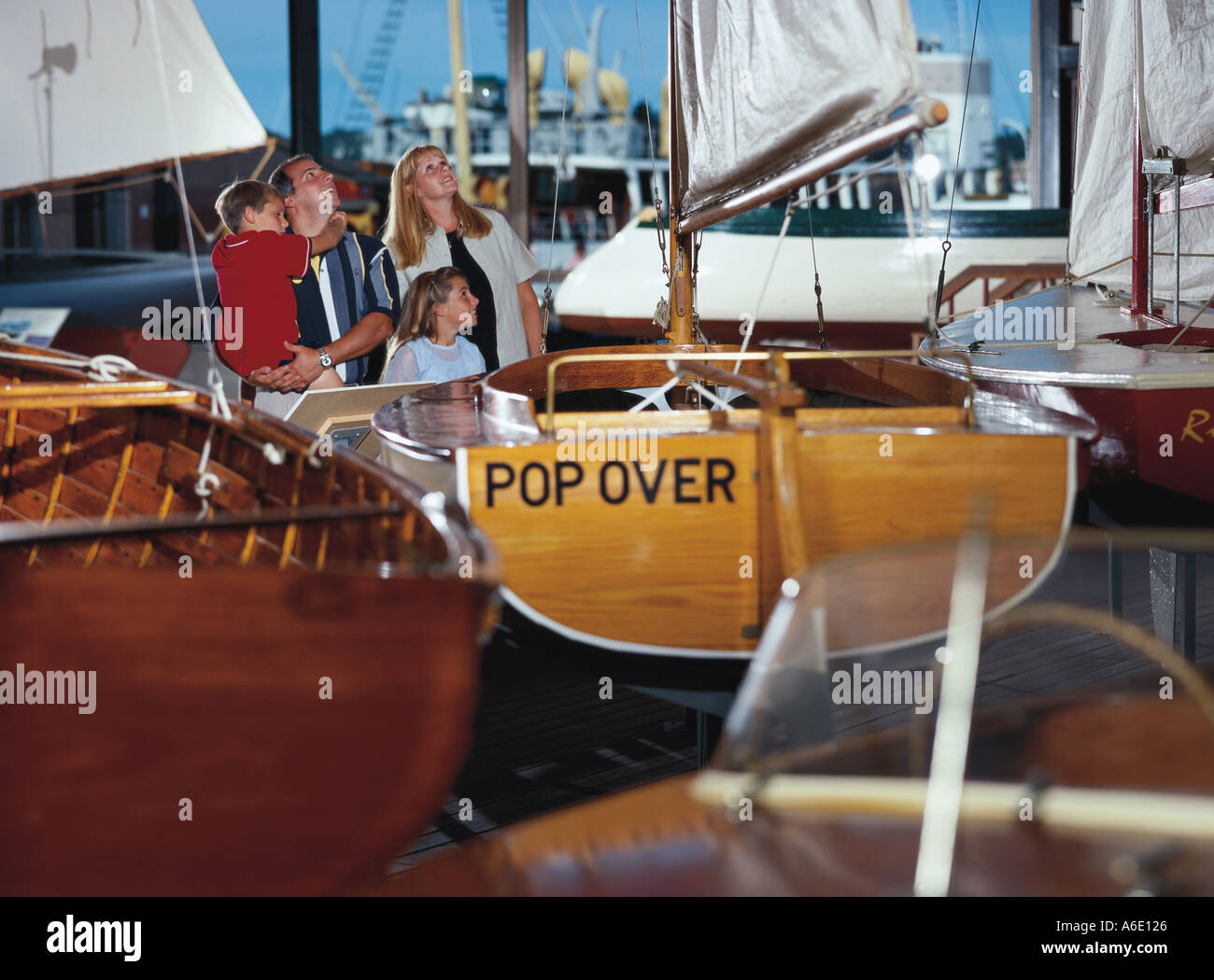 Exploring a museum hi-res stock photography and images - Alamy