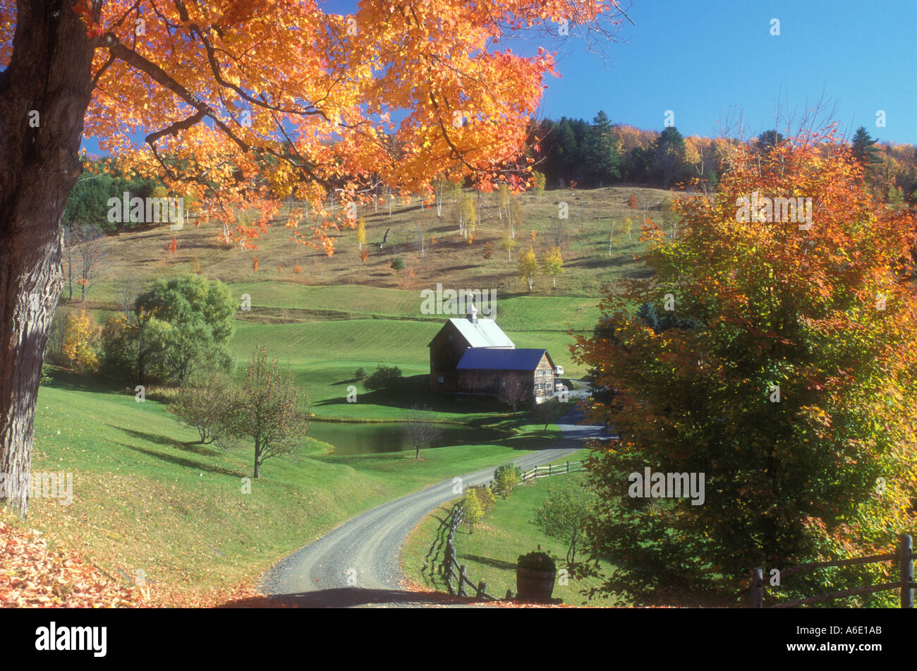 Vermont sleepy hollow farm autumn hi-res stock photography and images ...