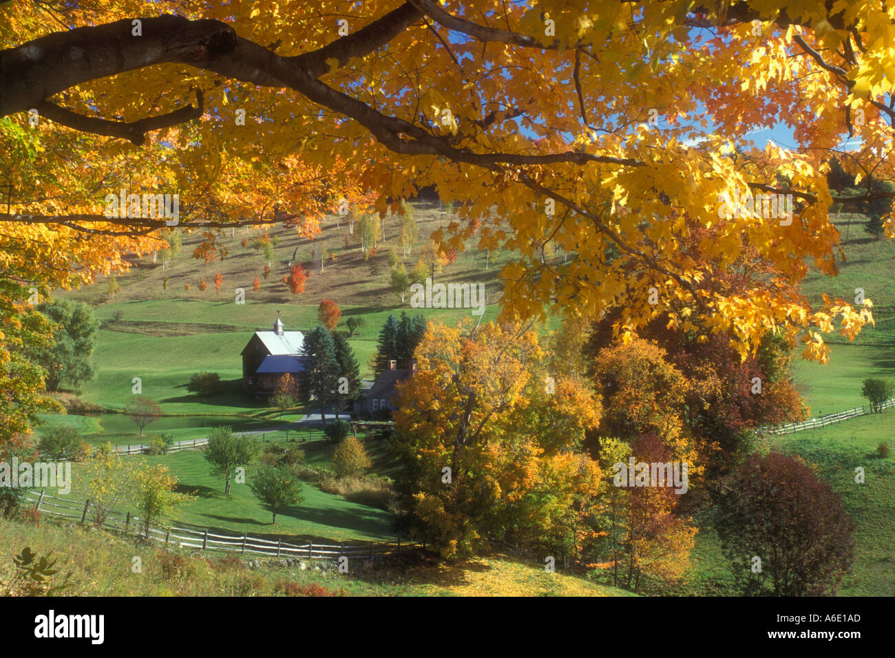 Vermont sleepy hollow farm autumn hi-res stock photography and images ...