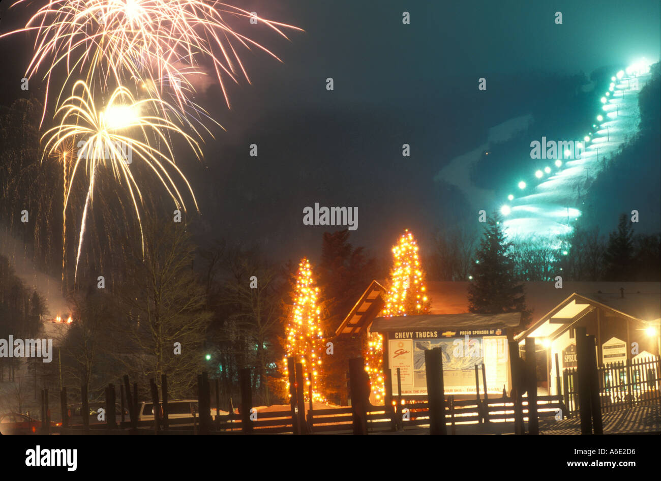 Night scene on vermont mountain hi-res stock photography and images - Alamy