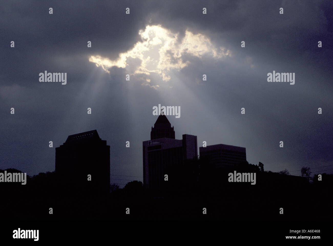 Ibm tower atlanta hi-res stock photography and images - Alamy