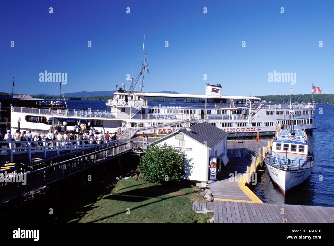 Weirs beach boardwalk hi-res stock photography and images - Alamy