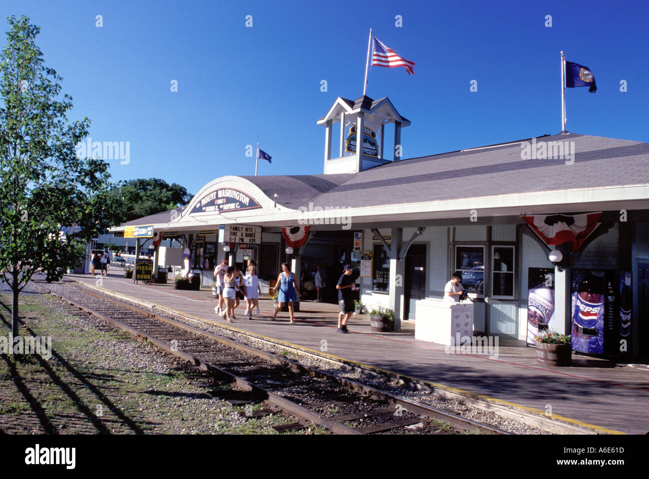 Weirs beach hi-res stock photography and images - Alamy
