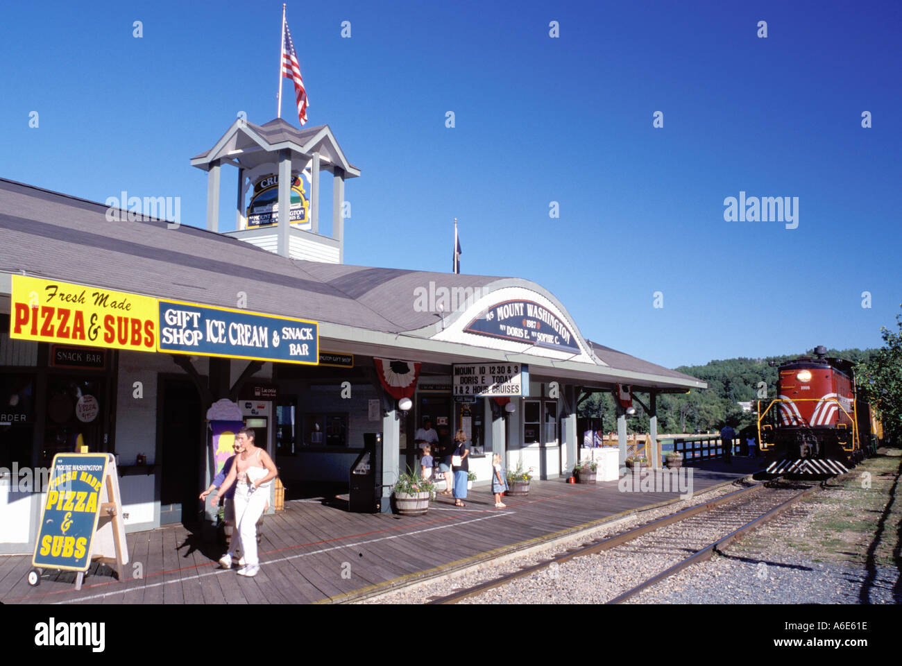 Weirs beach hi-res stock photography and images - Alamy