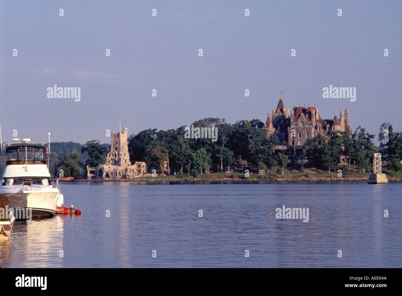 Boating on 1000 islands new york hi-res stock photography and images ...