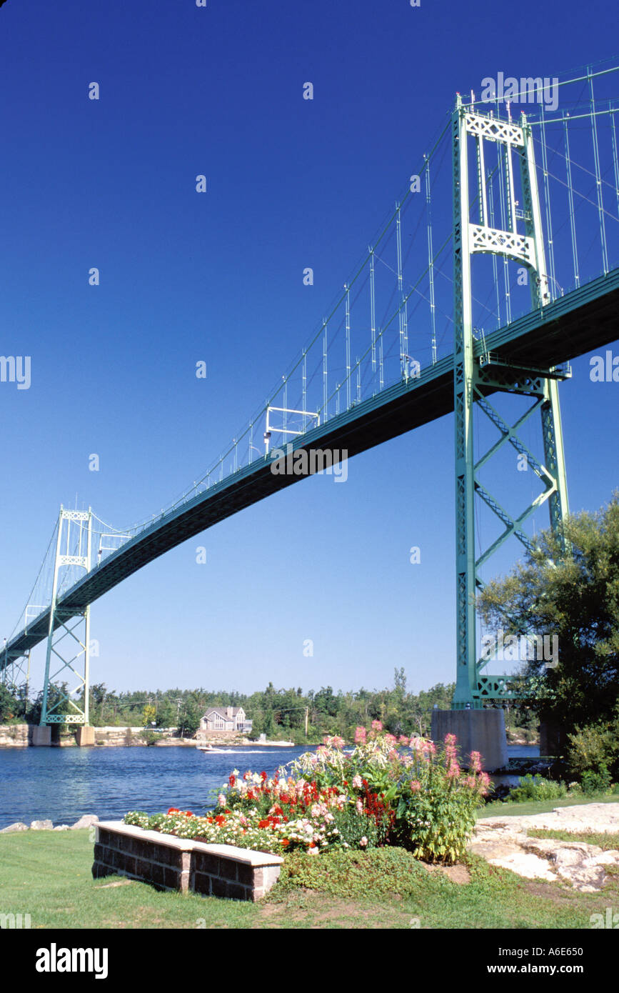 Thousand islands international bridge hi-res stock photography and ...