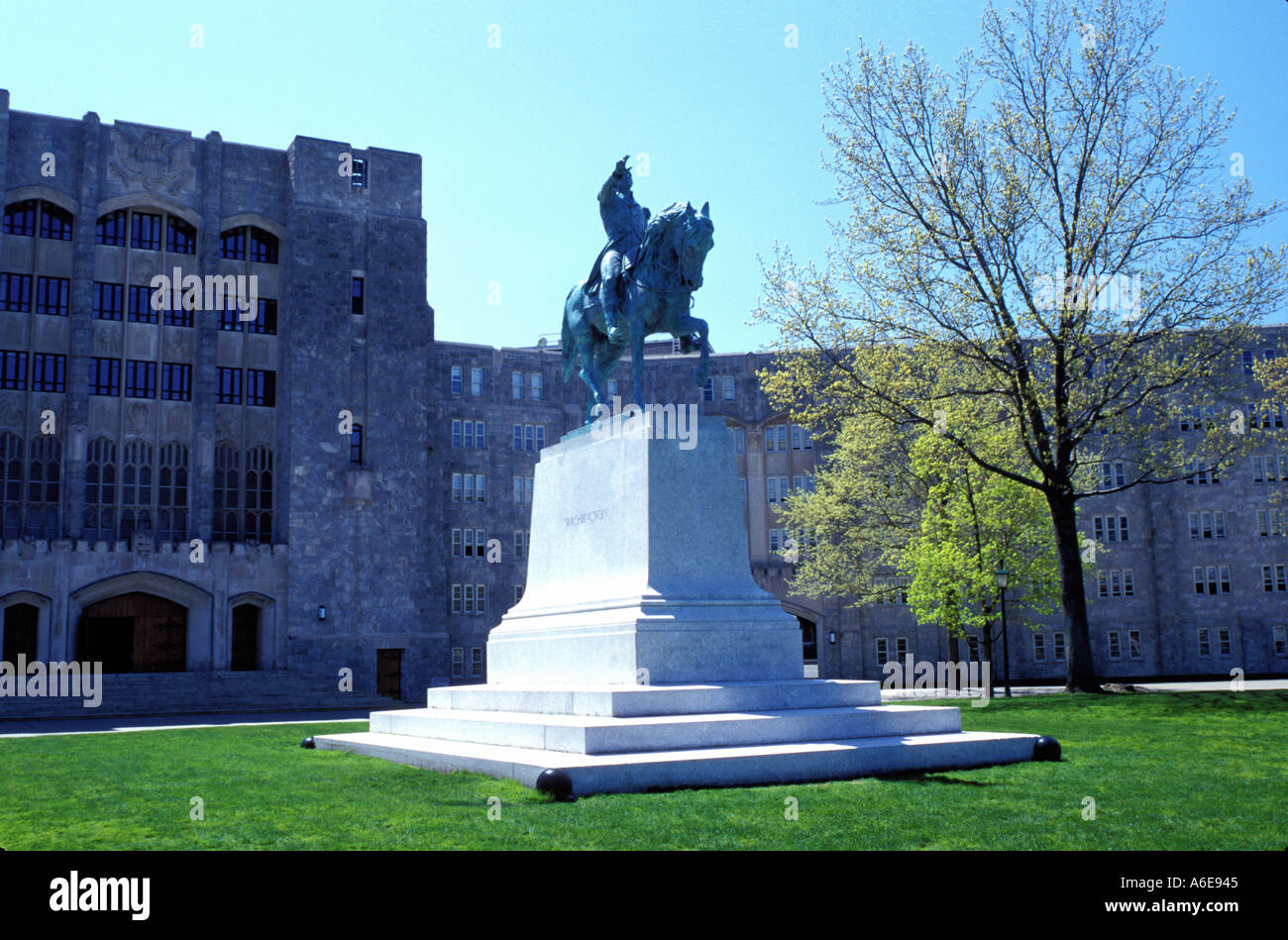 West point military statue hi-res stock photography and images - Alamy