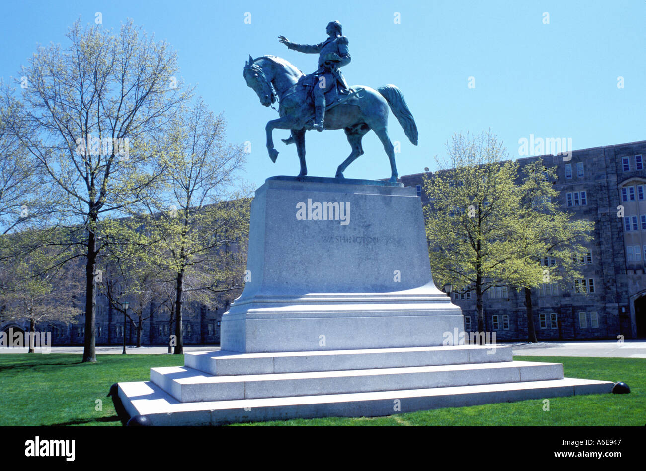 West point military statue hi-res stock photography and images - Alamy