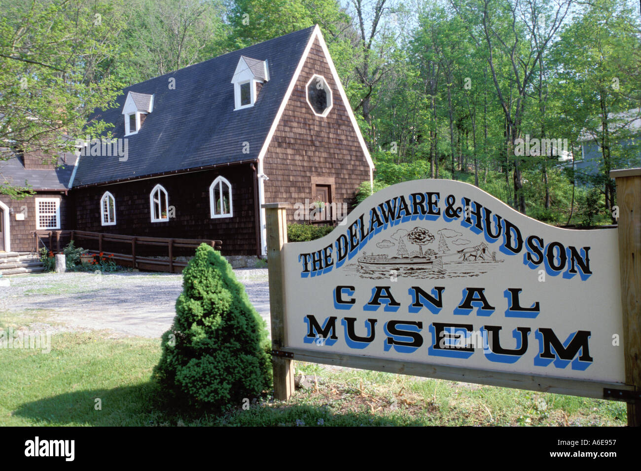 Hudson falls new york hi-res stock photography and images - Alamy