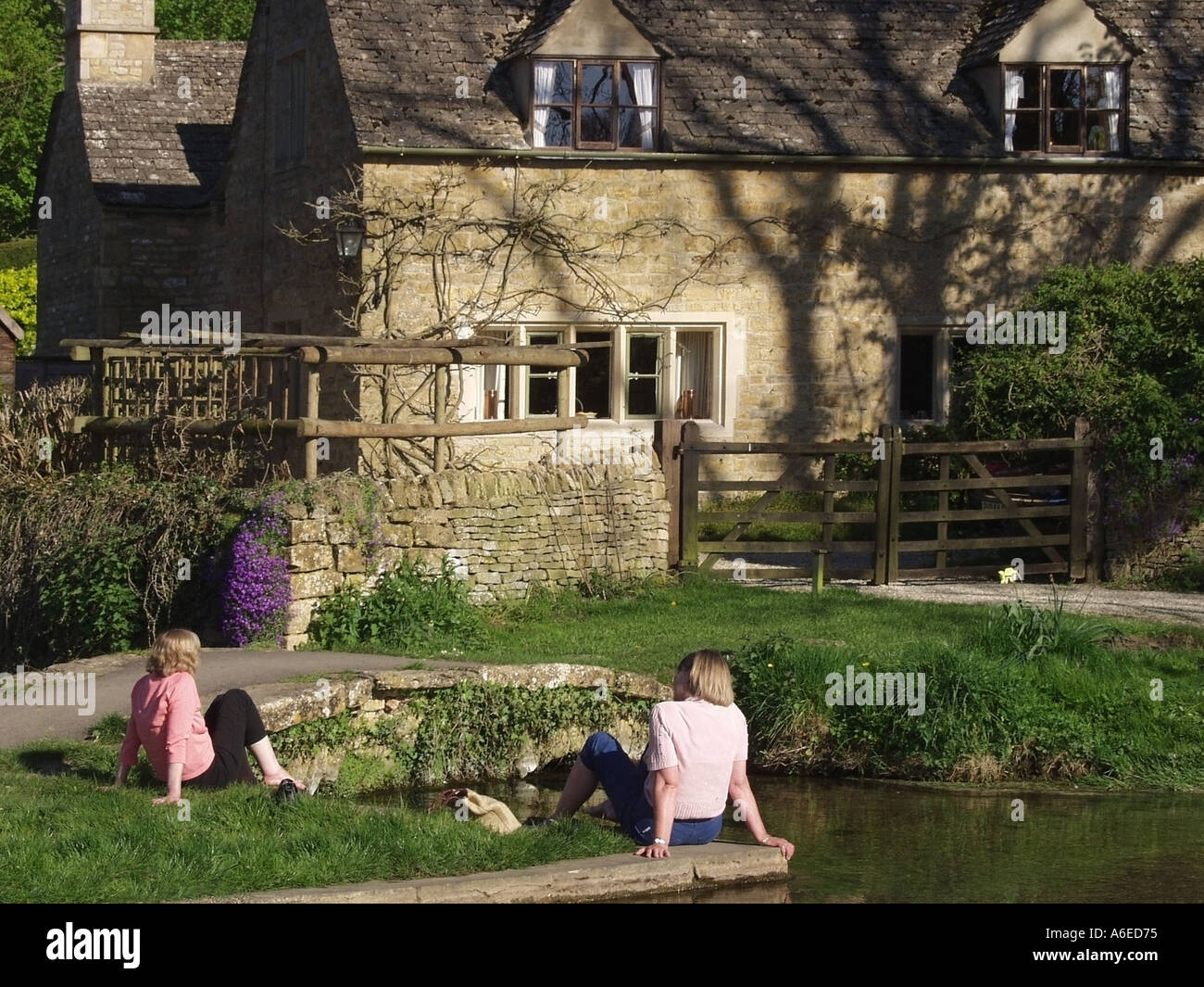 cotswolds gloucestershire upper slaughter village Stock Photo - Alamy