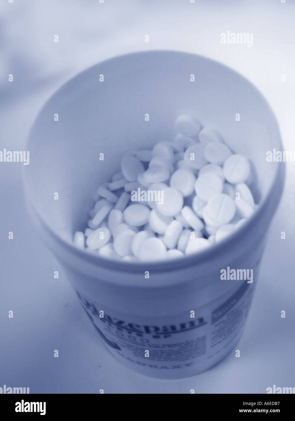 pills tablets tamazapam Stock Photo - Alamy