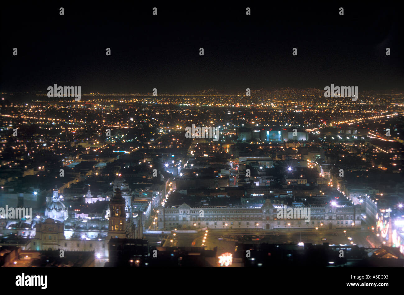 Night view of DF Mexico Stock Photo - Alamy