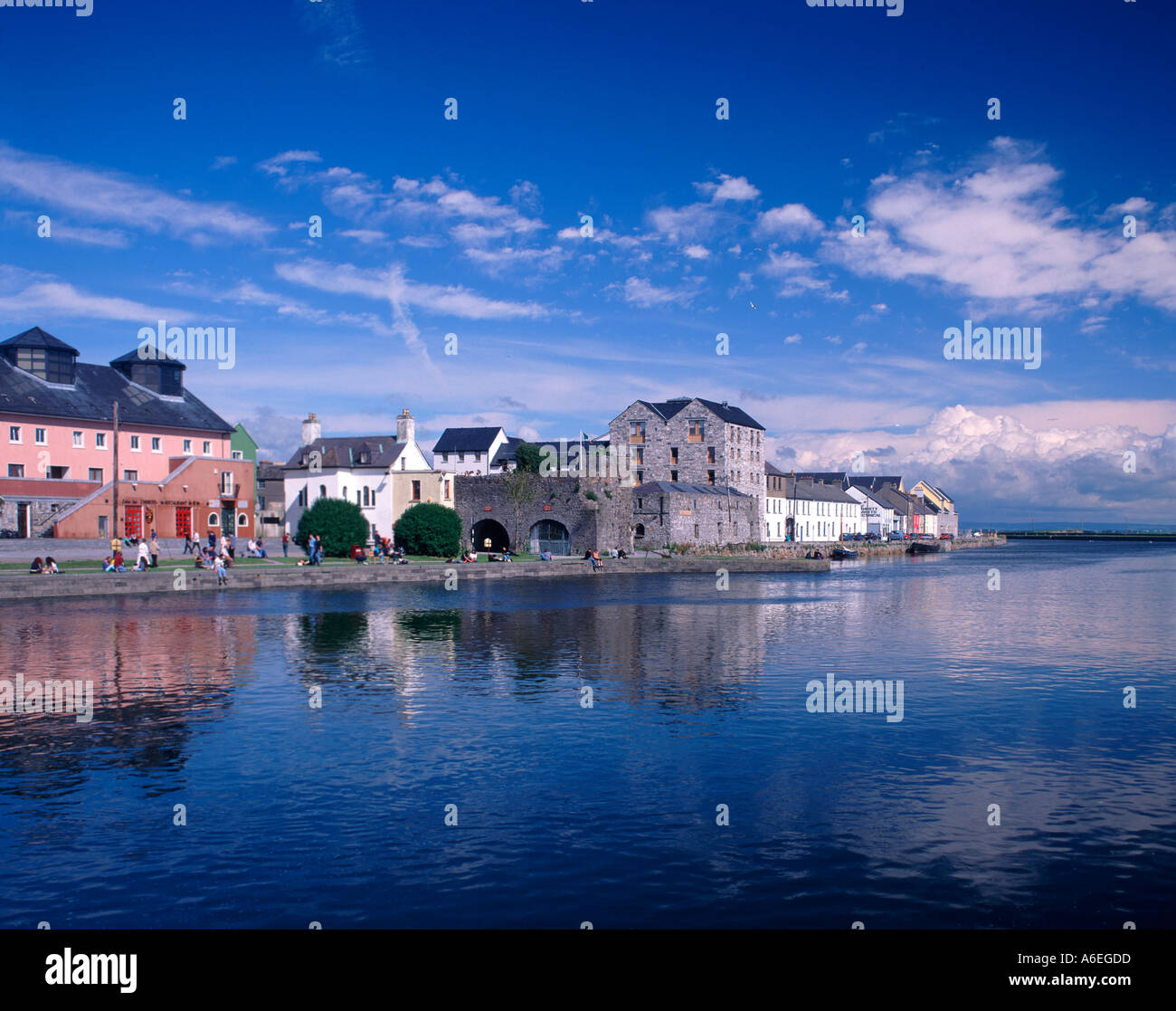 Galway spanish arch hi-res stock photography and images - Alamy