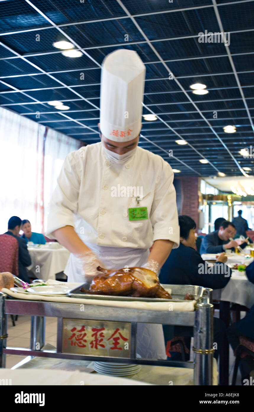Mandarin duck beijing hi-res stock photography and images - Alamy