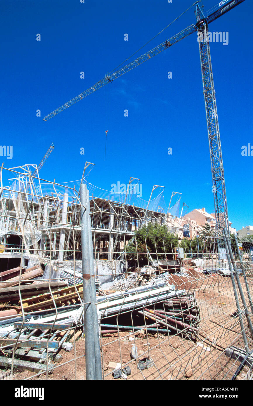 Shut construction site coronavirus hi-res stock photography and images ...