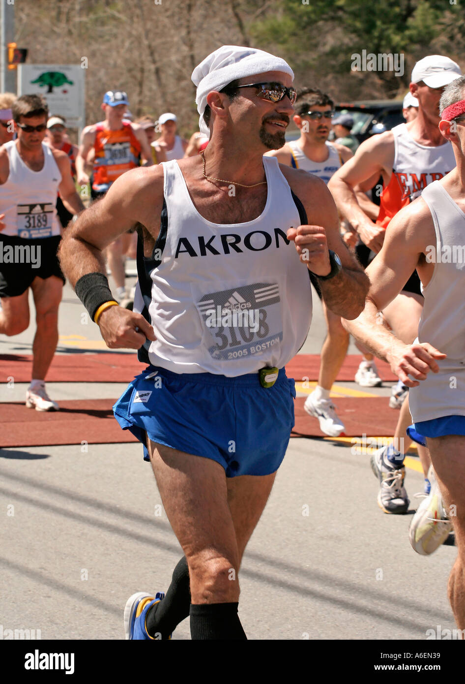 Boston Marathon 05 male racer Stock Photo - Alamy